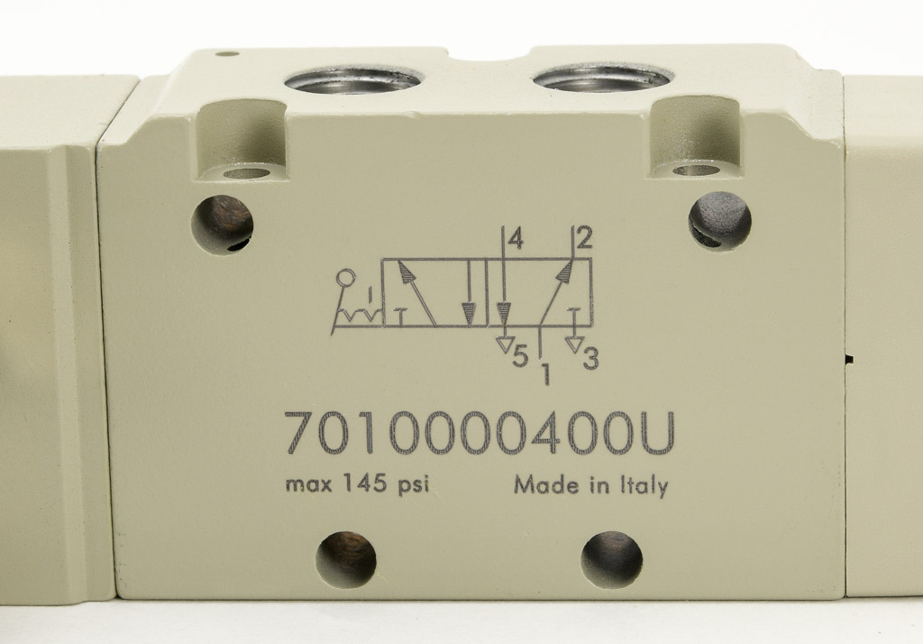 Pneumatic Manual Valve: 5-port (4-way) (PN# 7010000400U) | AutomationDirect