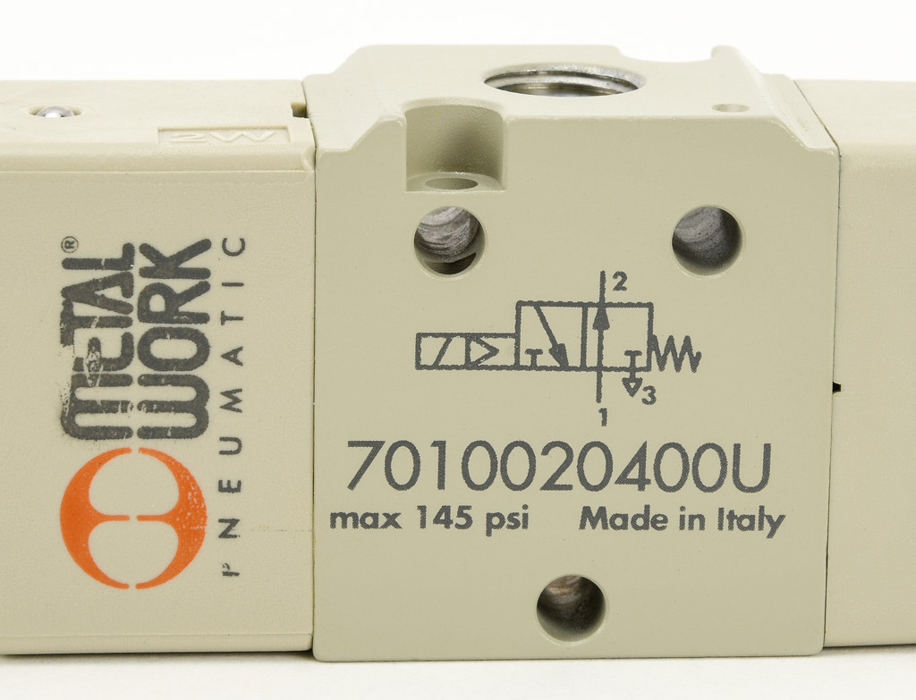 Air Solenoid Valve: 3-port (3-way) (PN# 7010020400U) | AutomationDirect