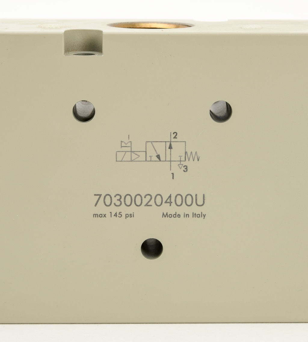Air Solenoid Valve: 3-port (3-way) (PN# 7030020400U) | AutomationDirect