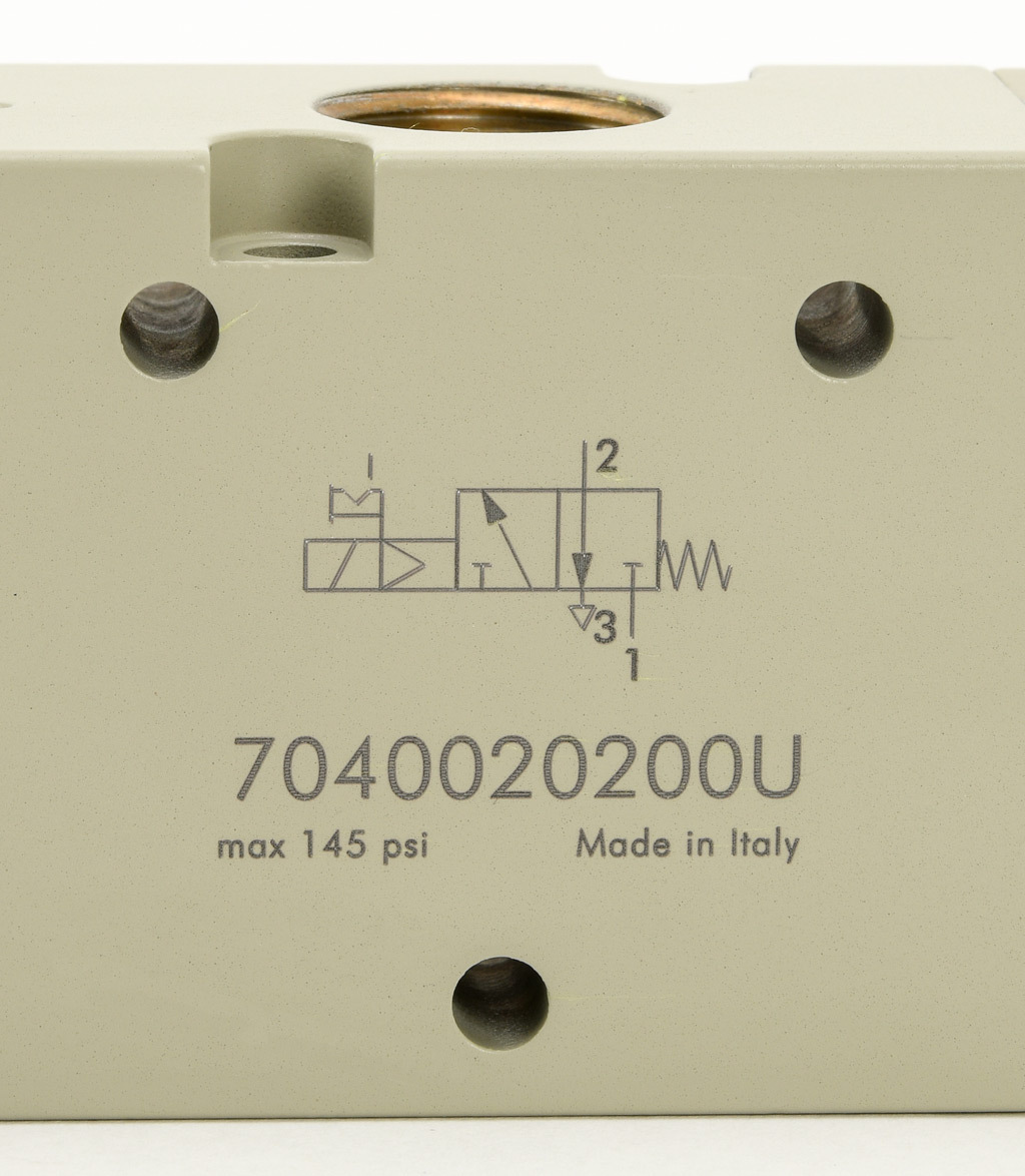 Air Solenoid Valve: 3-port (3-way) (PN# 7040020200U) | AutomationDirect