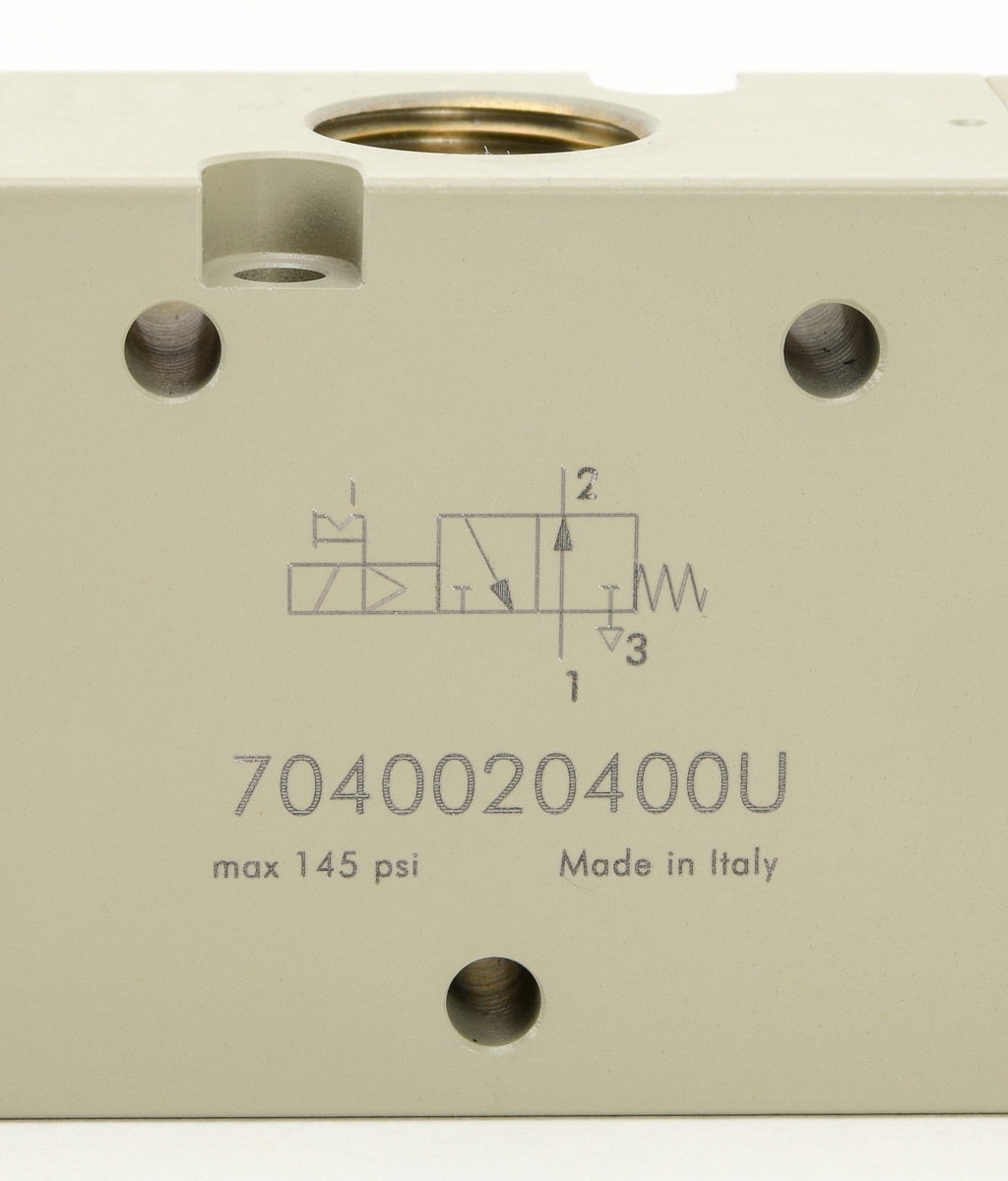 Air Solenoid Valve: 3-port (3-way) (PN# 7040020400U) | AutomationDirect
