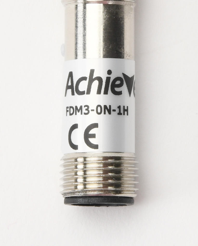 Tubular photo sensor: 100mm range, diffuse (PN# FDM3-0N-1H ...