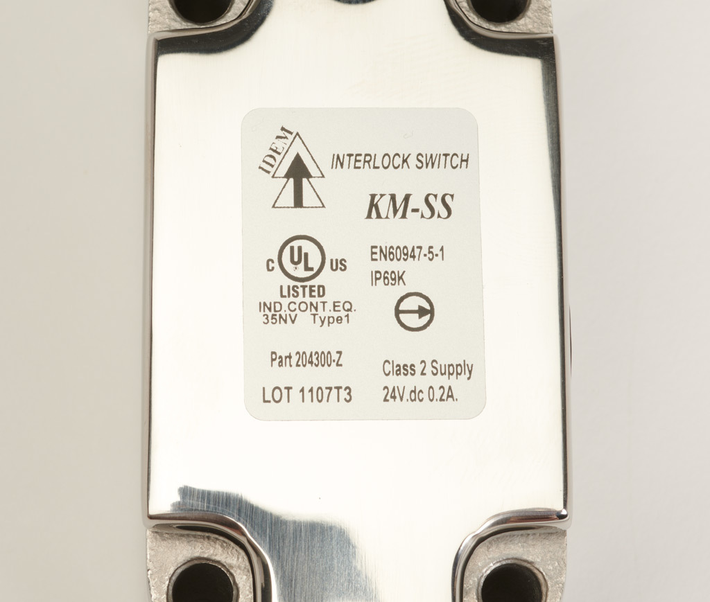 IDEM Z-Range Safety Switch: tongue (key) interlock (PN# KM-SS-204300-Z) | AutomationDirect