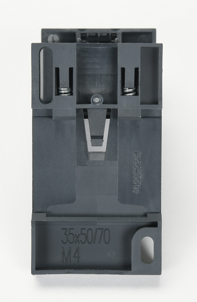 Schneider Electric 35mm DIN Rail/panel Mount Adapter: for Schneider ...