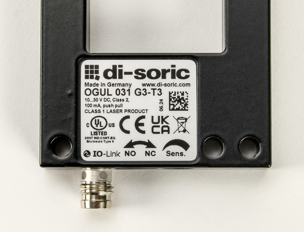 U-frame Photoelectric Fork Sensor: 0-30mm range, through-beam (PN ...