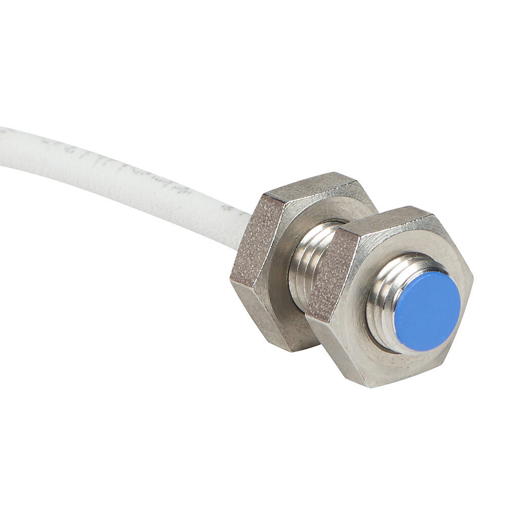 Inductive Proximity Sensor: 8mm diameter x 20.3mm body, 1.5mm range (PN ...