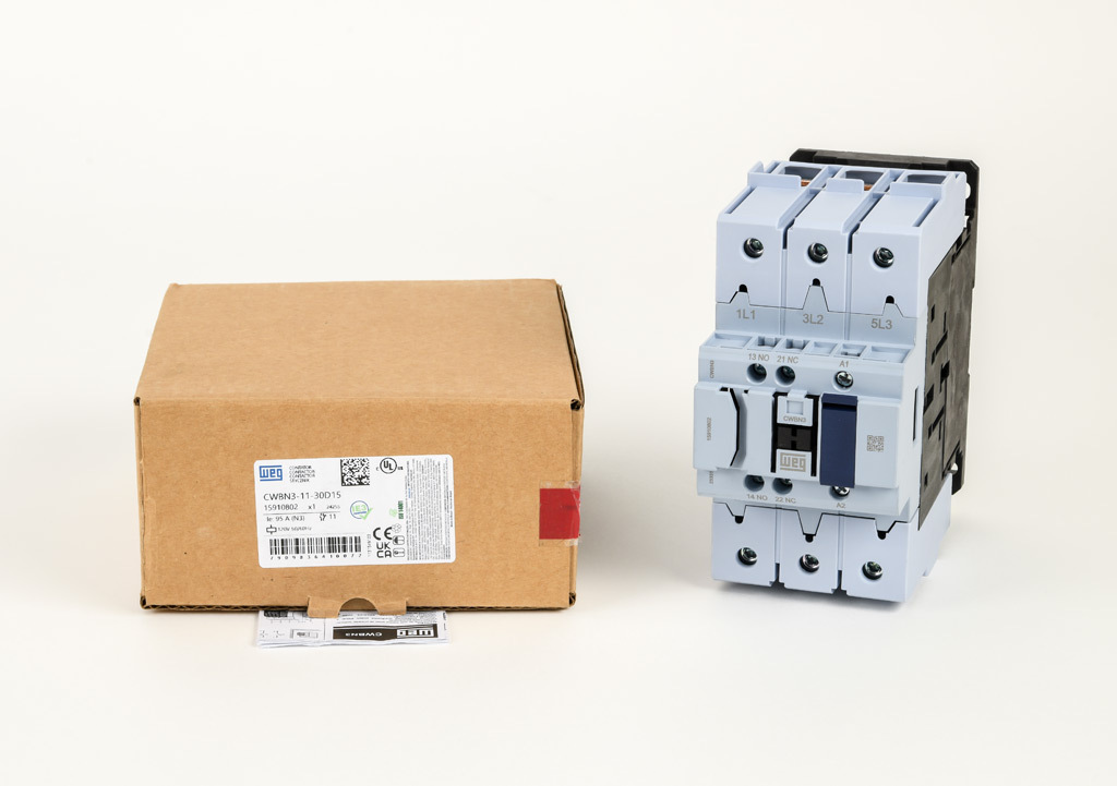 IEC Contactor: 95A, 120 VAC (50/60Hz) coil voltage (PN# CWBN3-11-30D15 ...