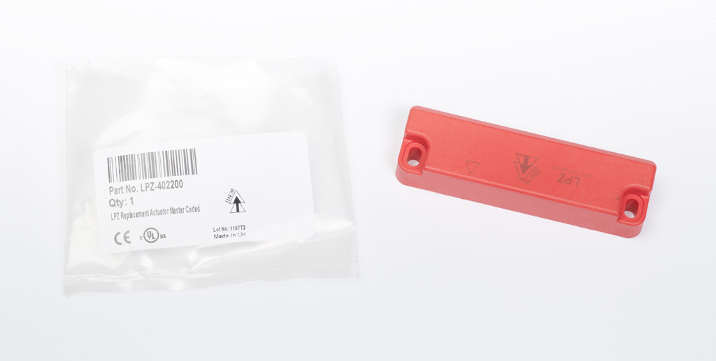 IDEM Z-Range Safety Switch Actuator: non-contact master coded RFID (PN ...