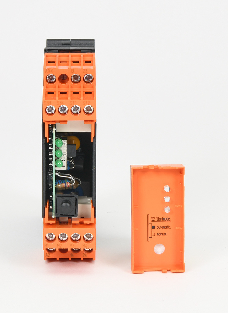 Safety Relay: safety mat/edges, 24 VDC (PN# LG5944-02-010-24 ...