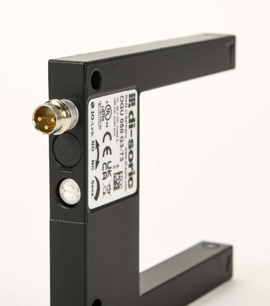 U-frame Photoelectric Fork Sensor: 0-50mm range, through-beam (PN ...