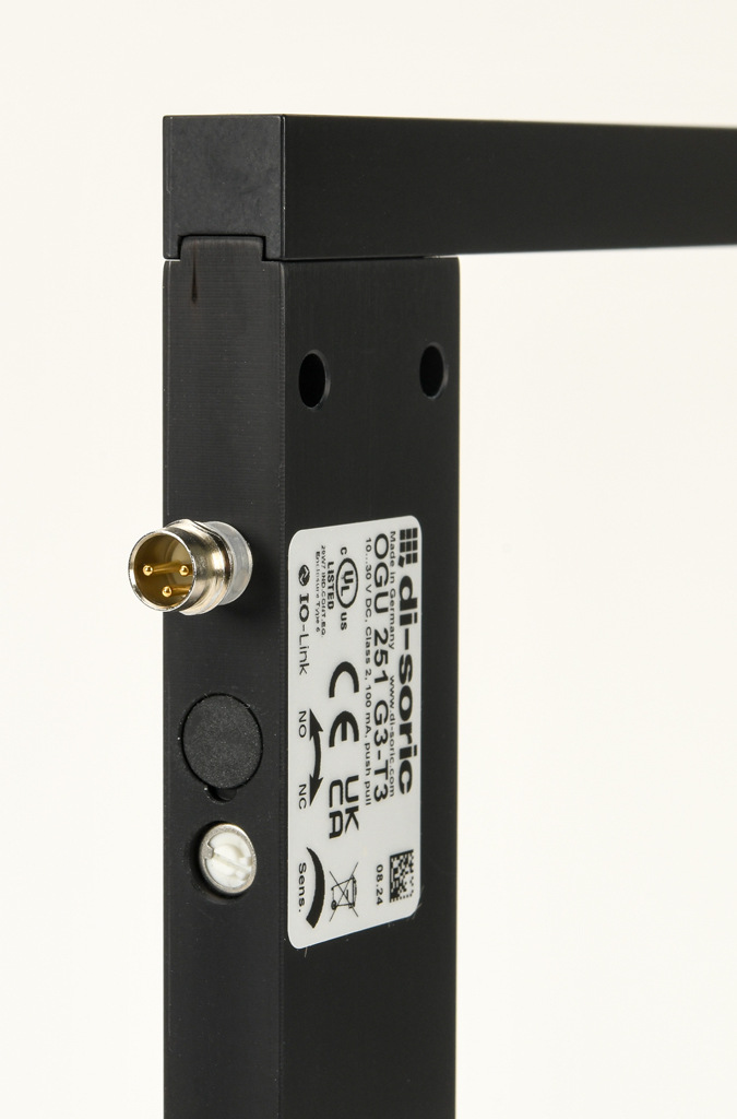 U-frame Photoelectric Fork Sensor: 0-250mm range, through-beam (PN ...