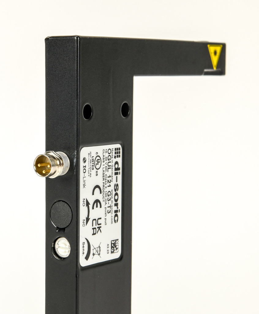 U-frame Photoelectric Fork Sensor: 0-120mm range, through-beam (PN ...
